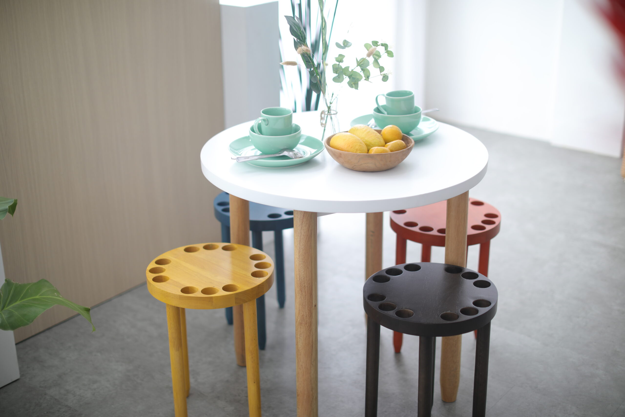 Meja Bulat Colombus - F2C Furniture